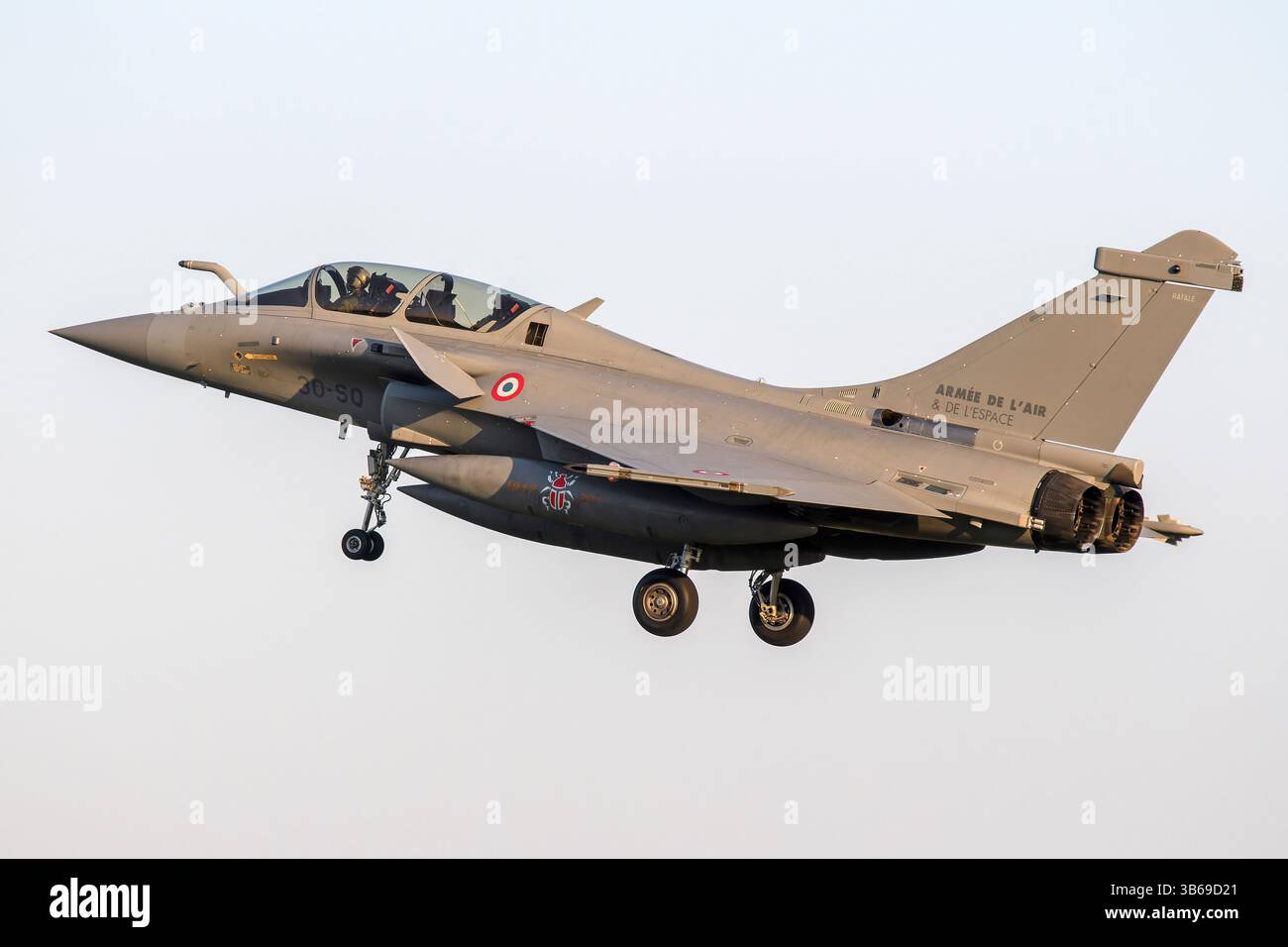 French rafale fighter jets hi-res stock photography and images - Alamy