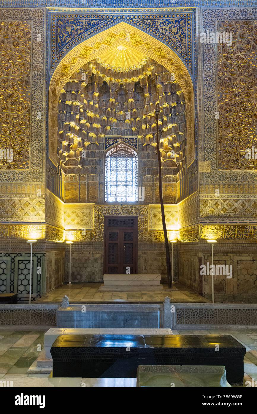 The tomb of Tamerlane inside Gur-e Emir, the mausoleum of Amir Timur ...