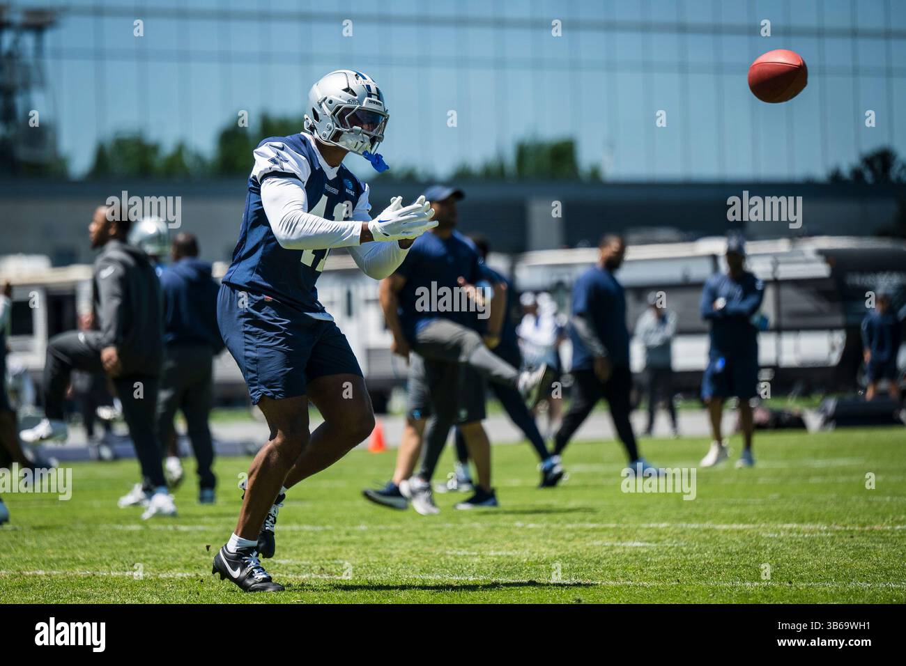 Dallas Cowboys' Donovan Ezeiruaku runs a drill during an NFL football ...