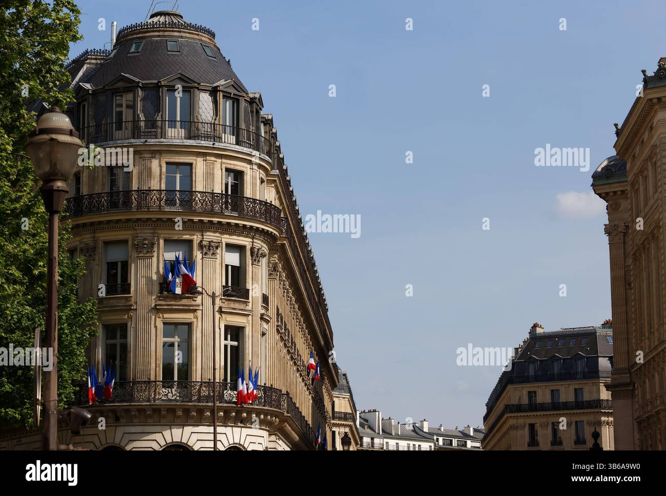 Paris, typical facades and windows, beautiful buildings, with old zinc ...