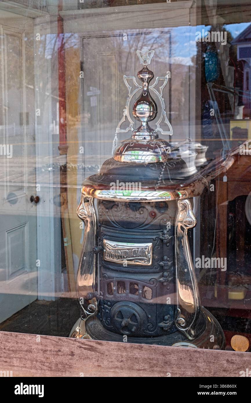 An antique Round Oak stove model 14-T-3 in a store window in Fall River ...
