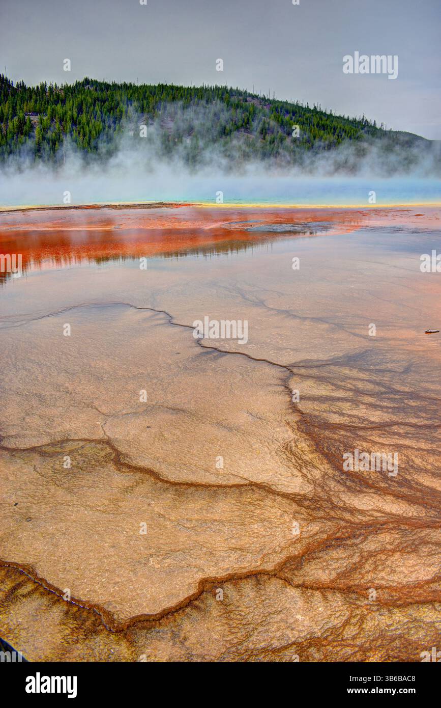 Grand Prismatic Hot Springs at Excelsior Geyser in Yellowstone National ...