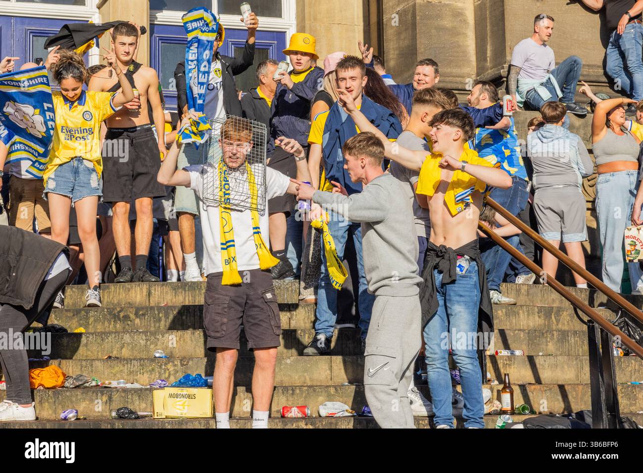 Leeds, UK. 03 MAY, 2025. Leeds United fans celebrate on the steps of ...