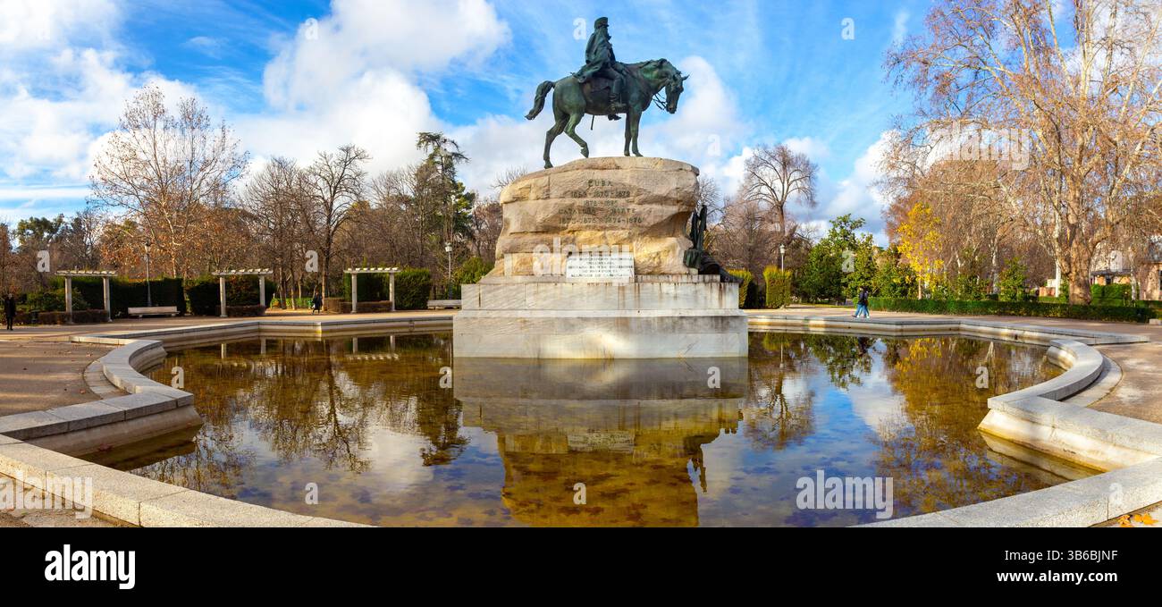 General Martinez Campos Monument, Plaza De Guatemala Panorama. Public ...