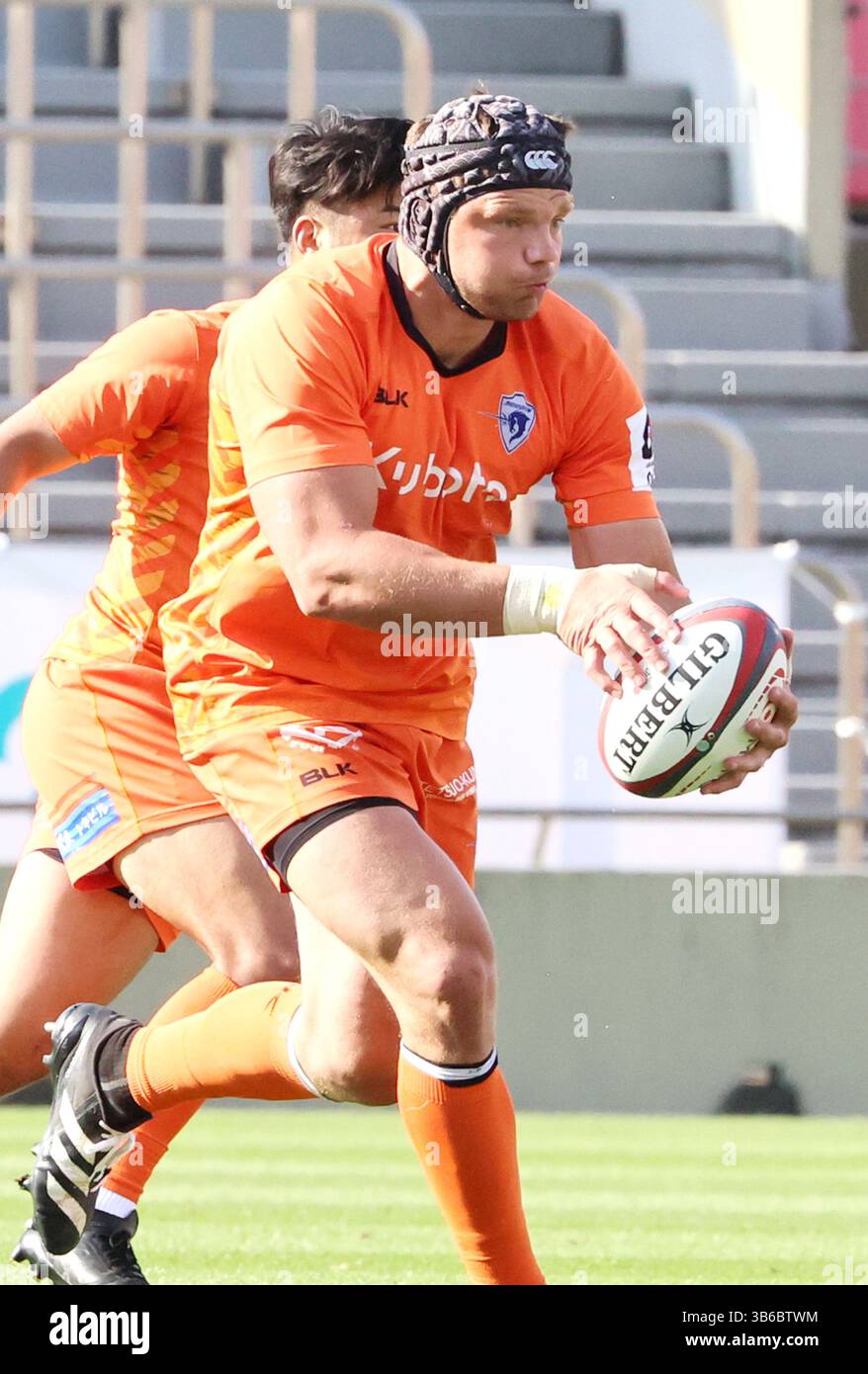 Tokyo, Japan. 3rd May, 2025. Kubota Spears Funabashi Tokyo-bay flanker Peter Labuschagne carries ...