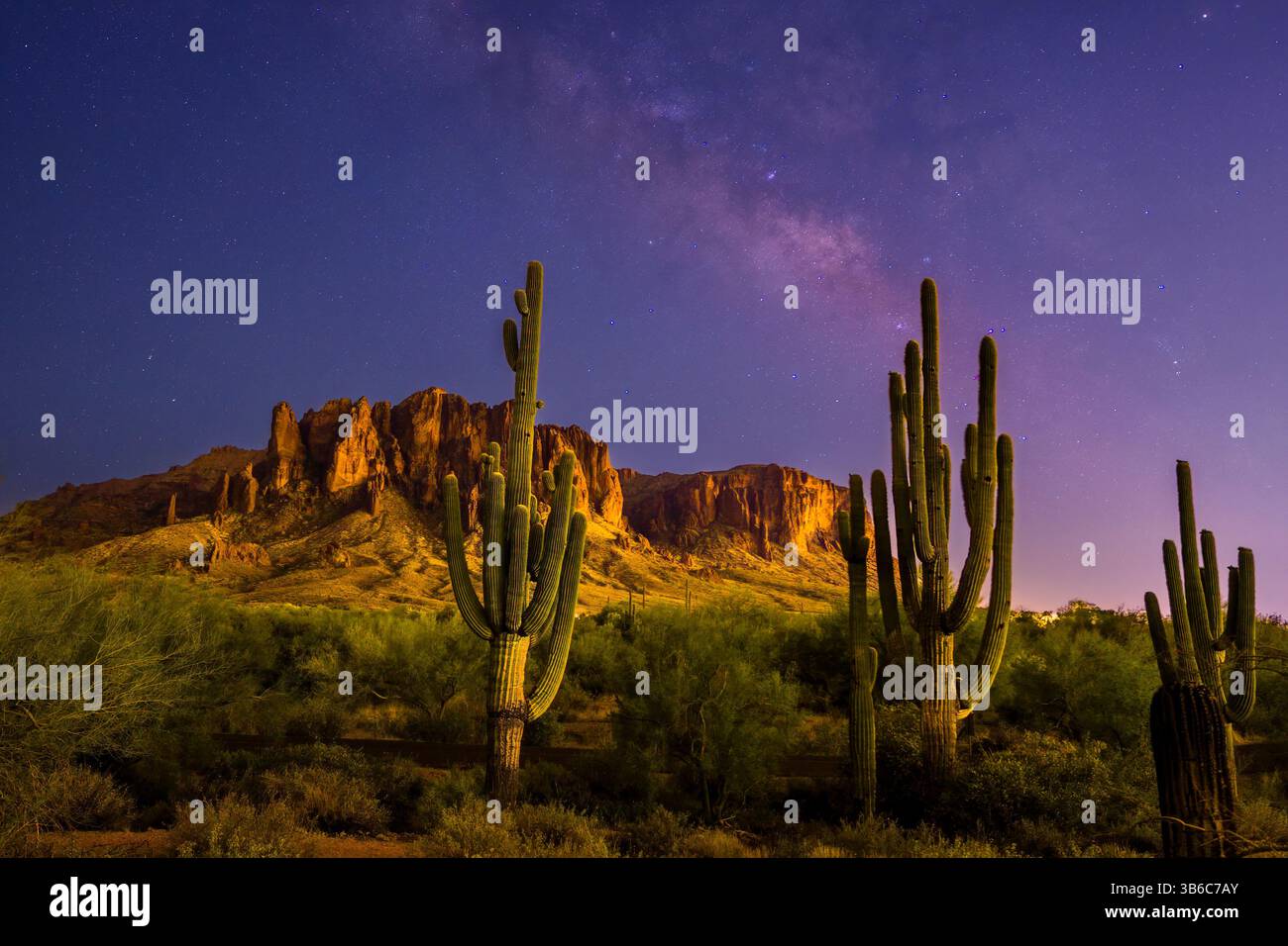 The Arizona Desert At Night Stock Photo - Alamy