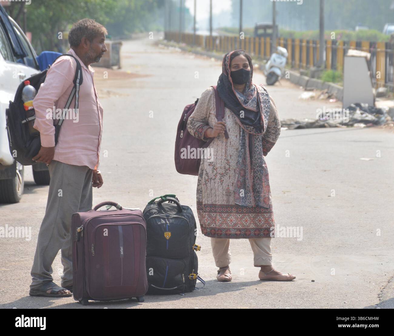 AMRITSAR, INDIA - MAY 3: Indian passport holder women at Attari ...