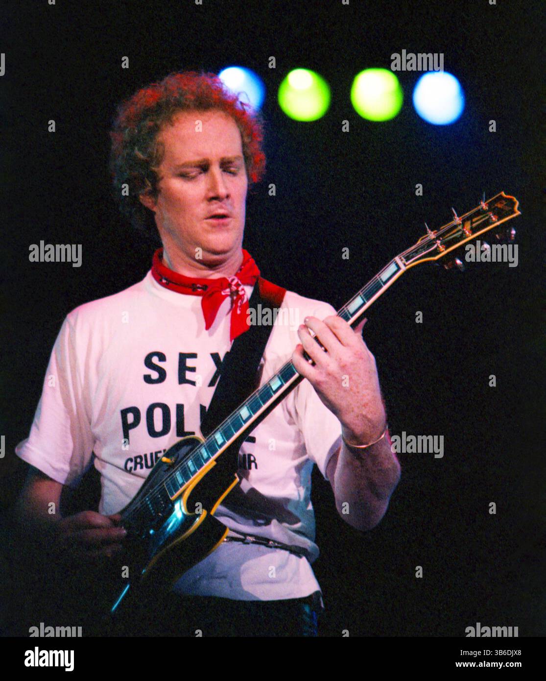 Rod stewart band jim cregan hi-res stock photography and images - Alamy