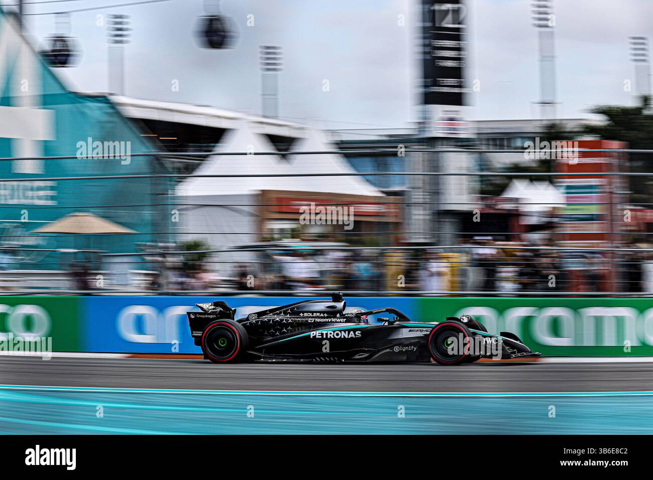 George Russell (GBR) - Mercedes-AMG PETRONAS F1 Team - Mercedes W16 ...