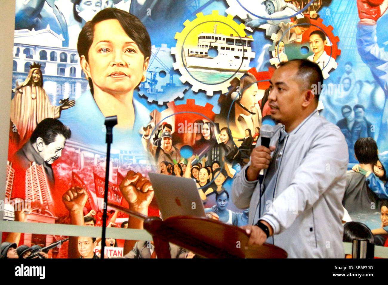 Philippines. 3rd May, 2025. DZRH radio reporter Silvestre "Rambo ...