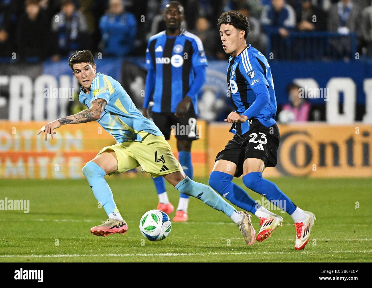 Philadelphia Union's Jovan Lukic (4) moves in on CF Montreal's Caden ...