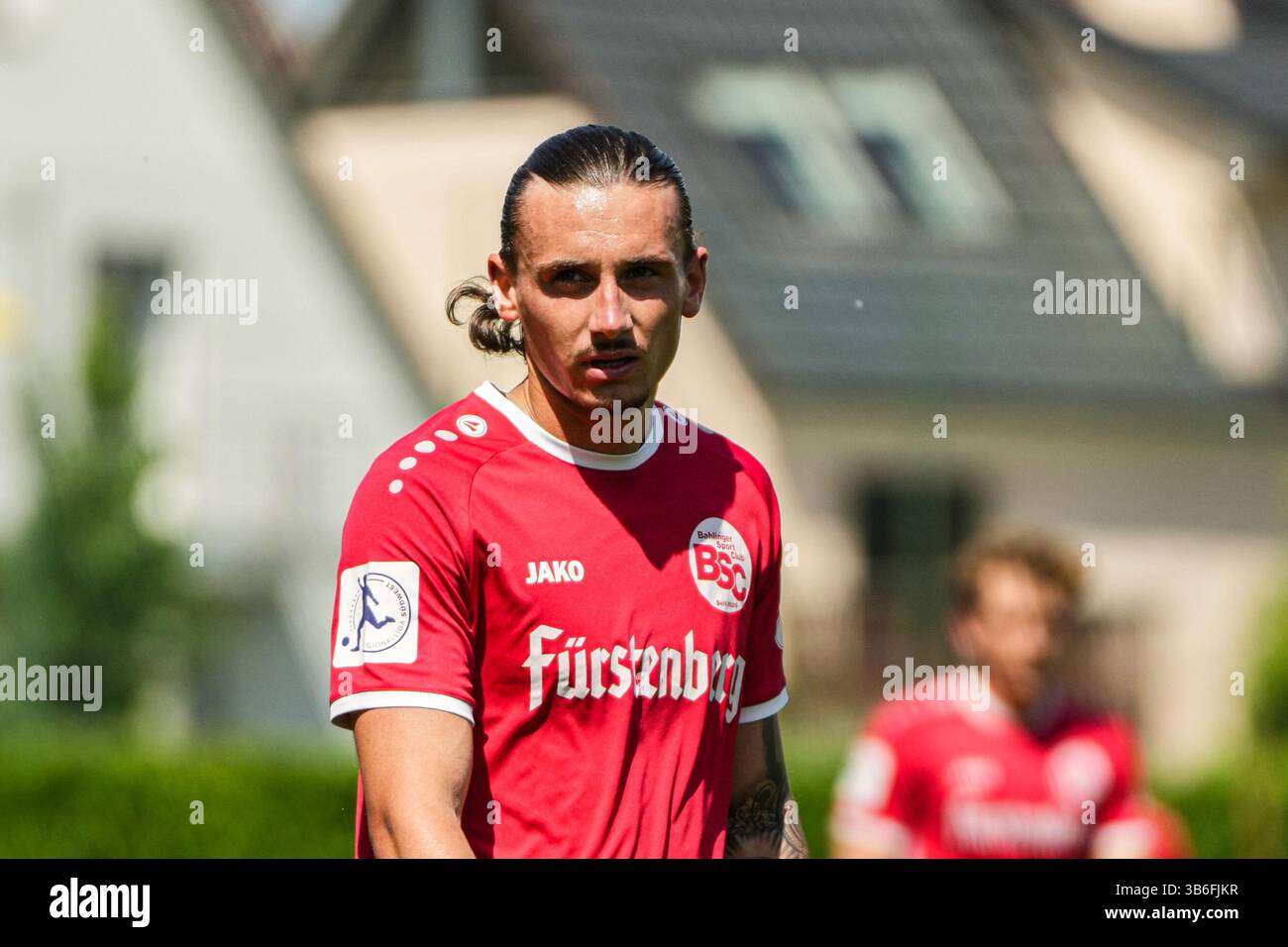Bahlingen, Deutschland. 03rd May, 2025. Davino Knappe (Bahlinger SC 9 ...