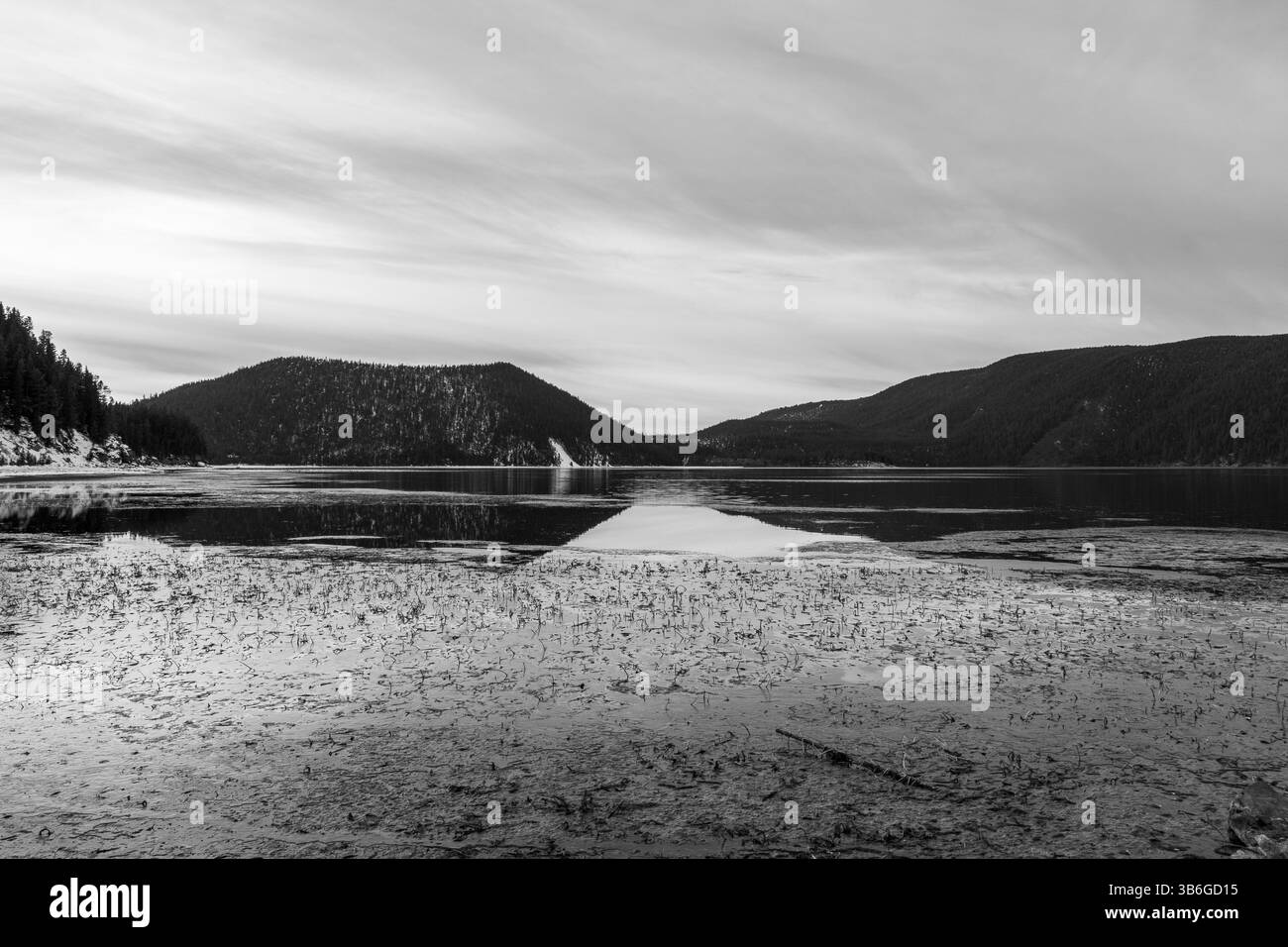 The Newberry Crater in Newberry National Volcanic Monument is home to ...