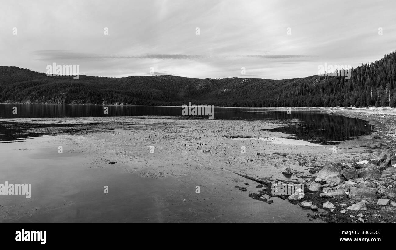 The Newberry Crater in Newberry National Volcanic Monument is home to ...
