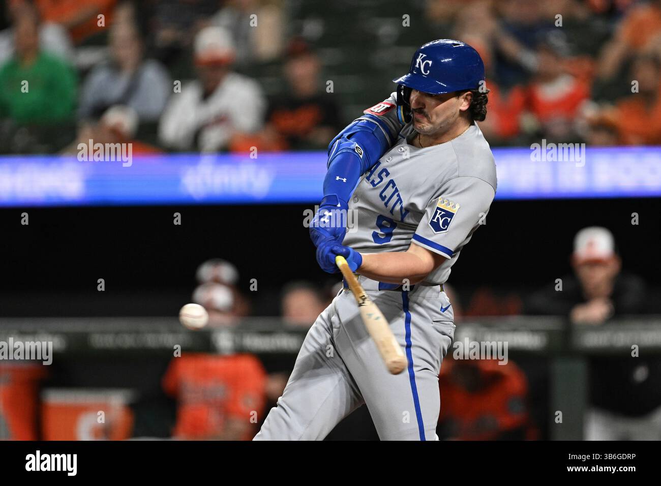 Kansas City Royals' Vinnie Pasquantino hits a solo home run off ...