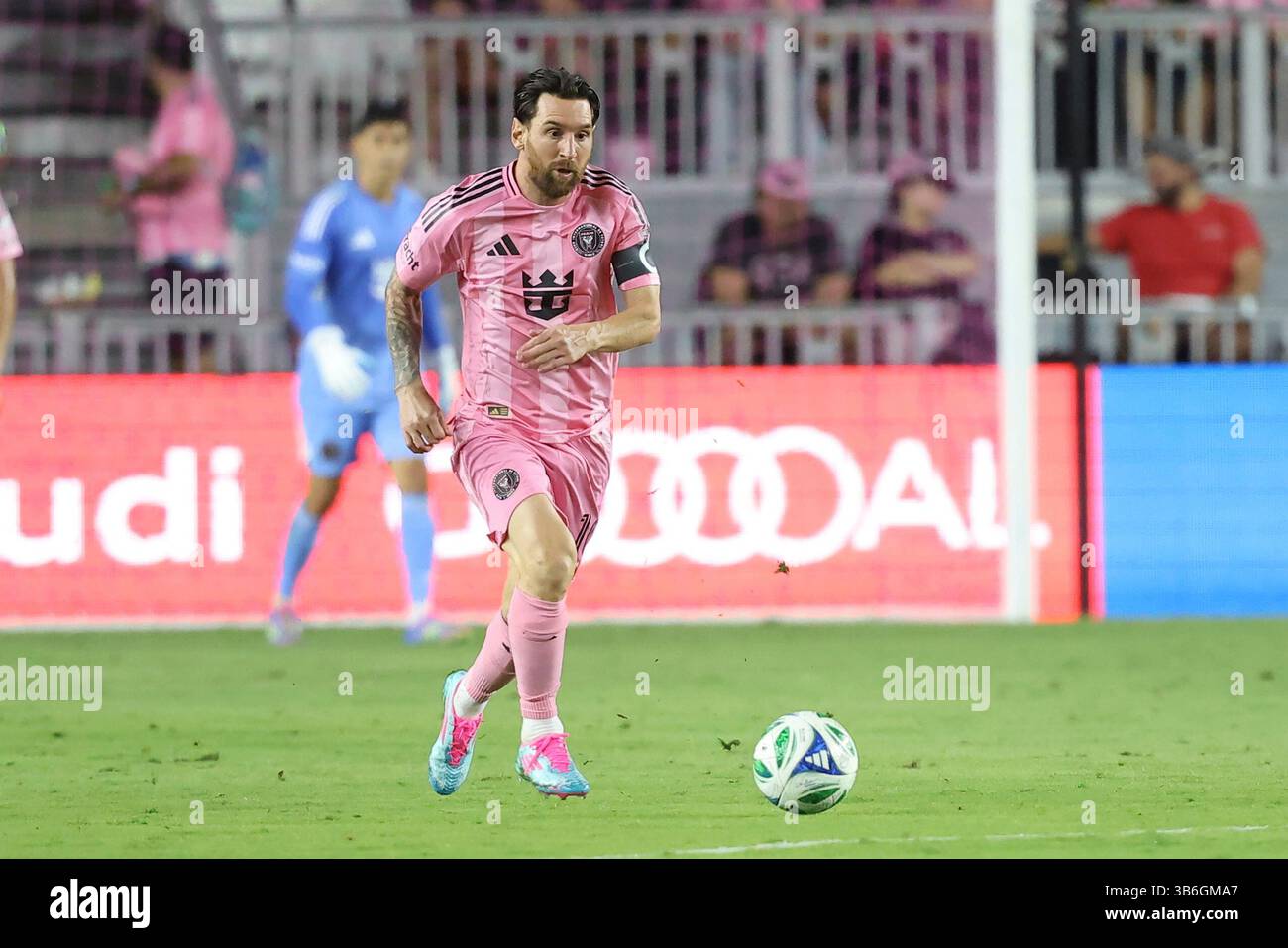 FT. LAUDERDALE, FL - MAY 03: Inter Miami forward Lionel Messi (10 ...
