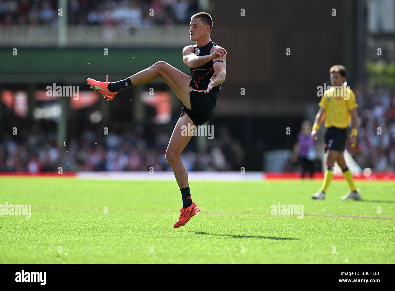 Sydney, Australia. 04th May, 2025. Jacob Wehr of the Giants ckicks a ...