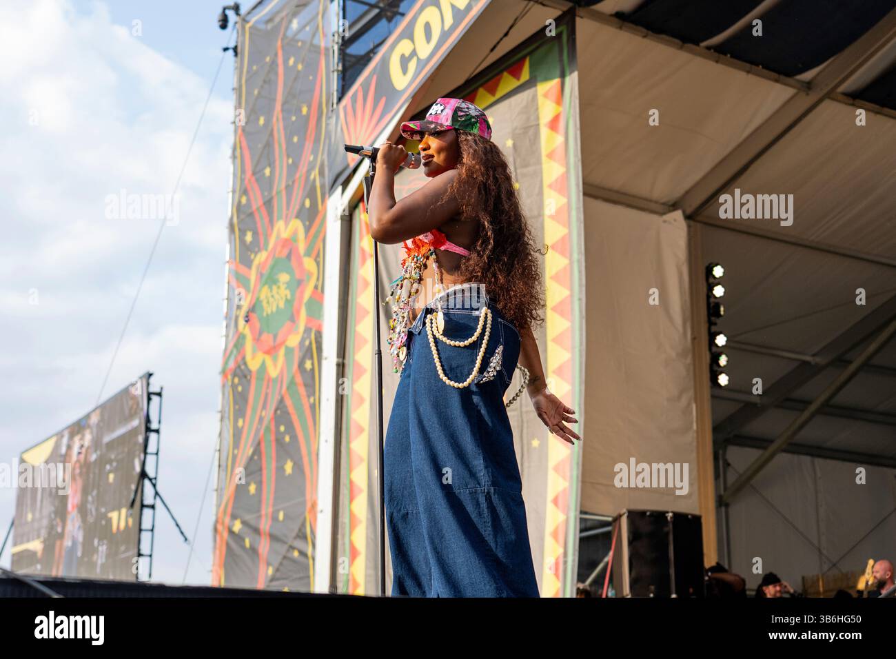 Tems performs during the second weekend of the New Orleans Jazz ...