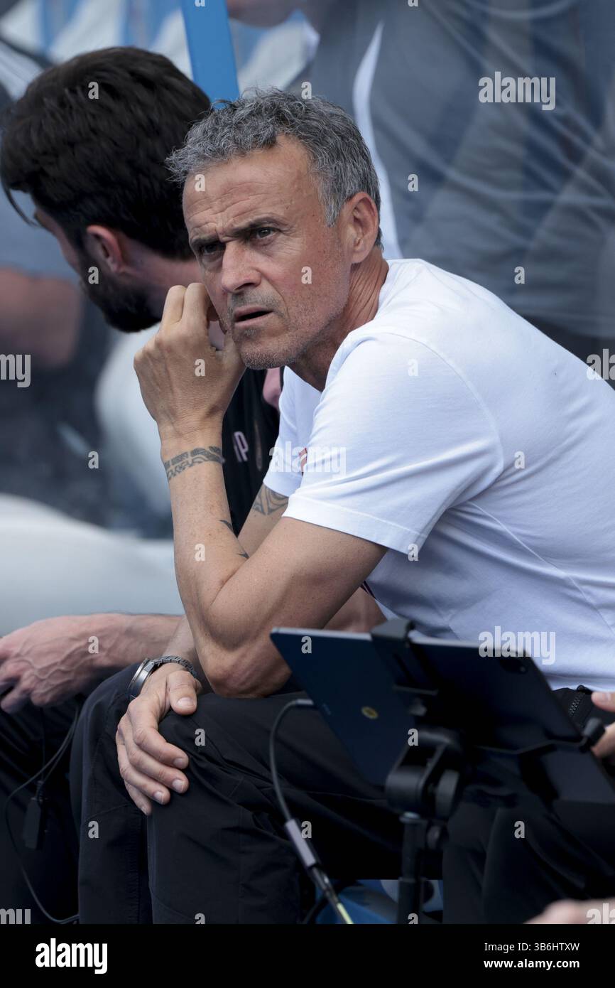 PSG coach Luis Enrique during the French championship Ligue 1 football ...