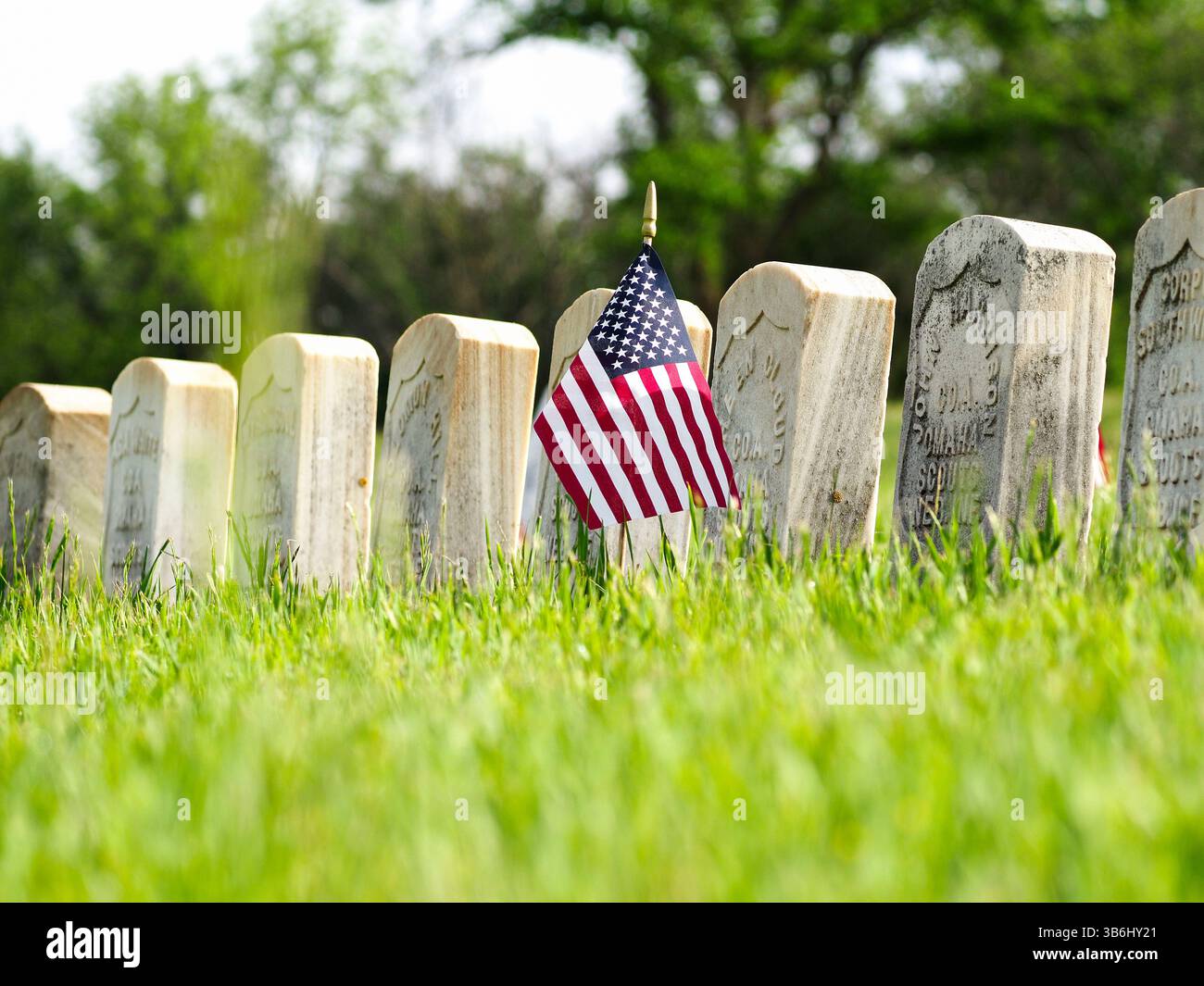 Memorialdaywinneabgocemetery05 hi-res stock photography and images - Alamy