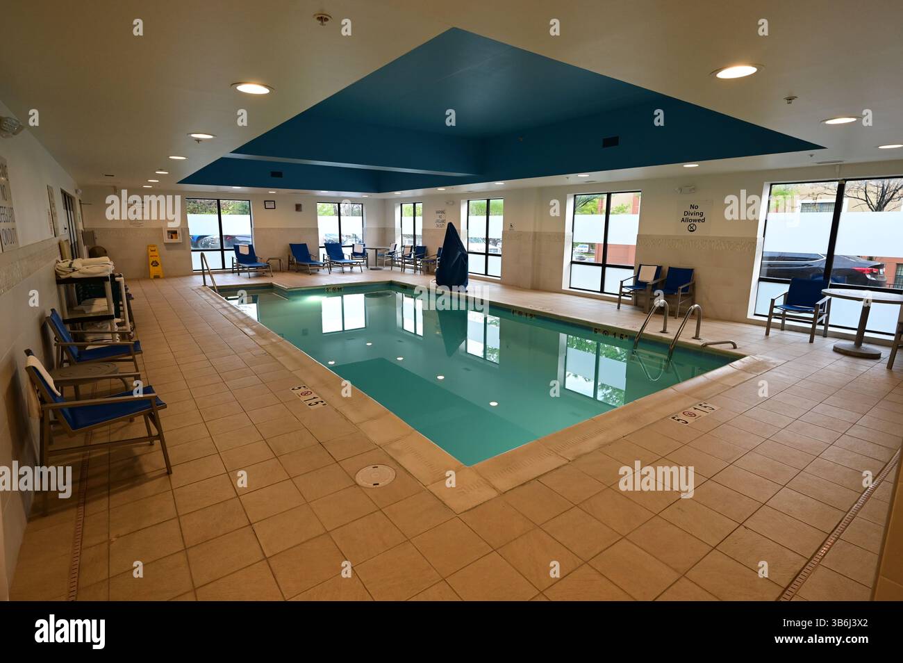 Indoor Hotel Pool Stock Photo - Alamy