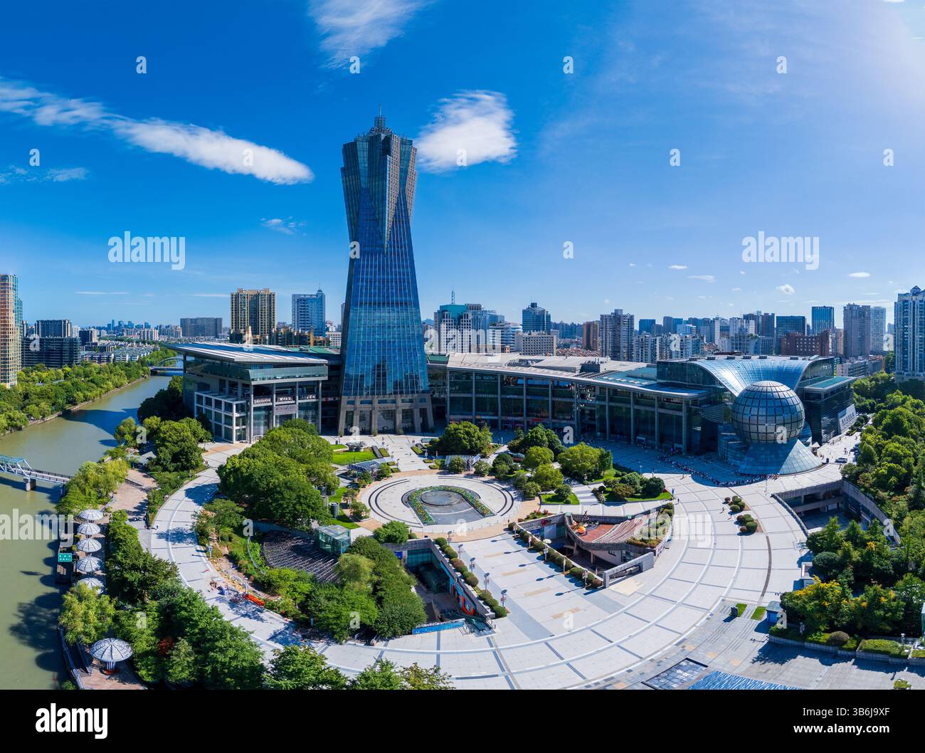 Urban environment of West Lake Cultural Plaza and Wulin Square in ...
