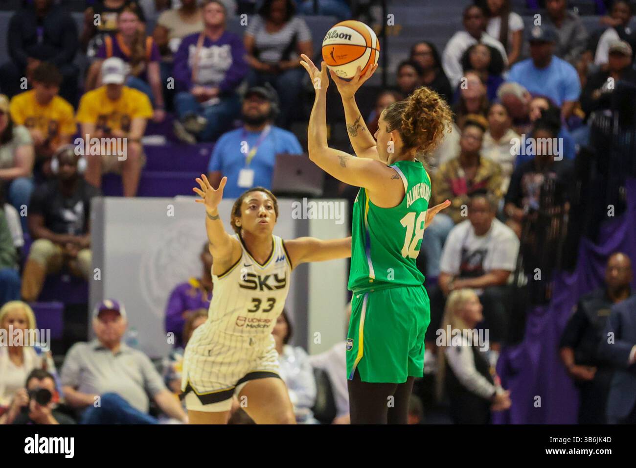 Aline moura hi-res stock photography and images - Alamy