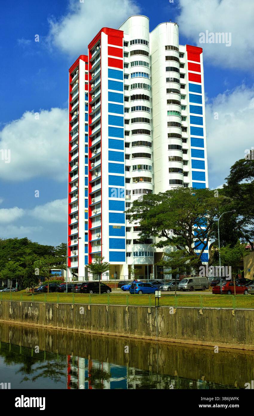 An HDB public housing estate in Singapore Stock Photo - Alamy