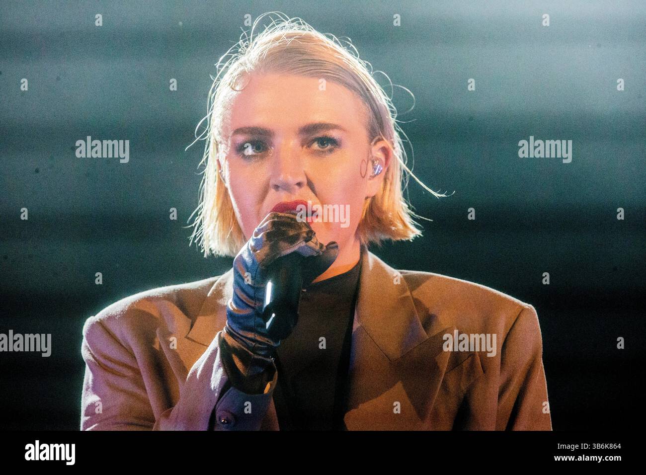 Self Esteem performs at the O2 Academy, Oxford 14th March 2023 photo by ...