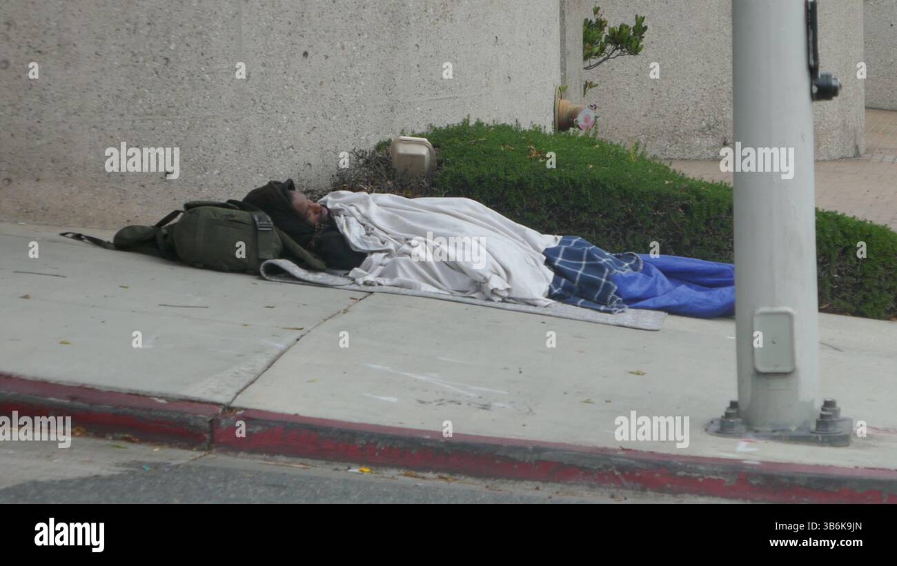 Los Angeles, California, USA 2nd May 2025 Homeless man sleeping on ...