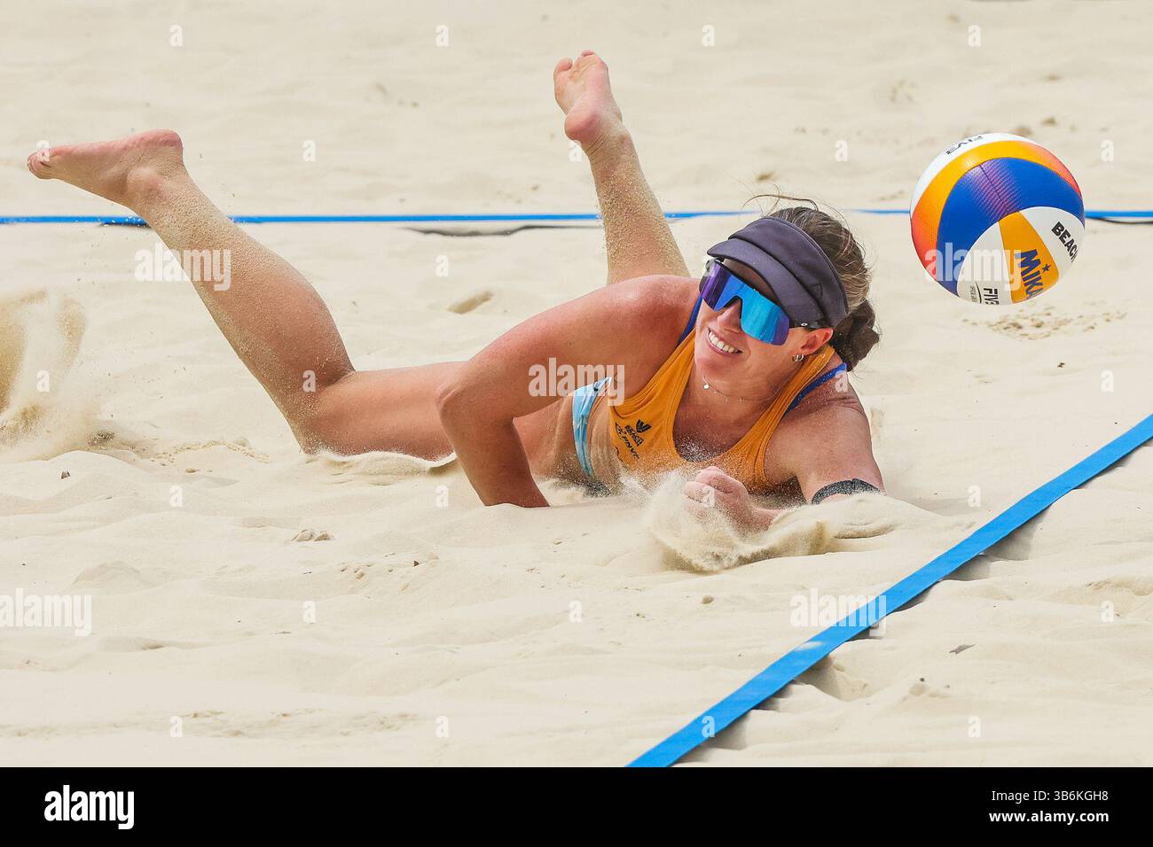 (250504) -- LAGUNA PROVINCE, May 4, 2025 (Xinhua) -- Shaunna Marie Pollley of New Zealand ...