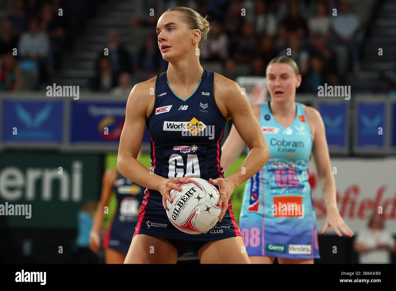 Melbourne, Australia. 04th May, 2025. Kiera Austin of the Vixens takes ...