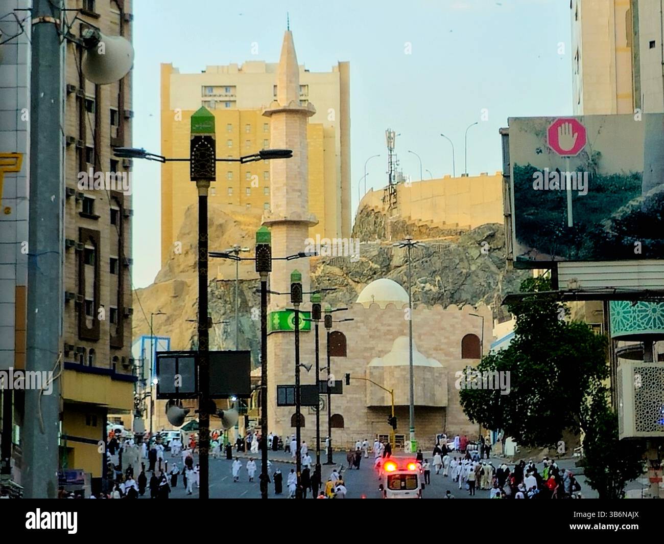 Mecca, Saudi Arabia, June 13 2024: the streets of Makkah city details ...