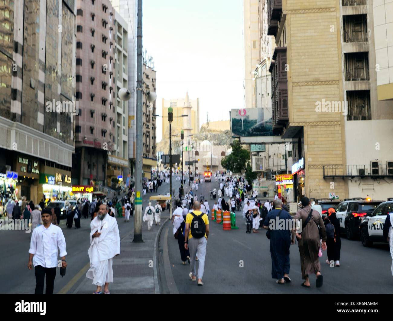 Mecca, Saudi Arabia, June 13 2024: the streets of Makkah city details ...