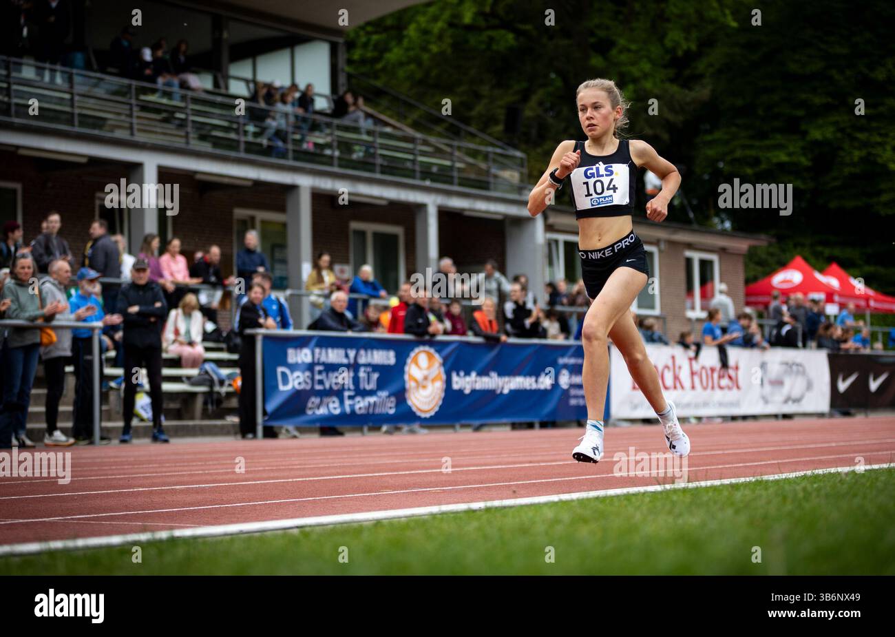 Hamburg, Deutschland. 03rd May, 2025. Zoe Diettrich (LC Wechloy) im ...