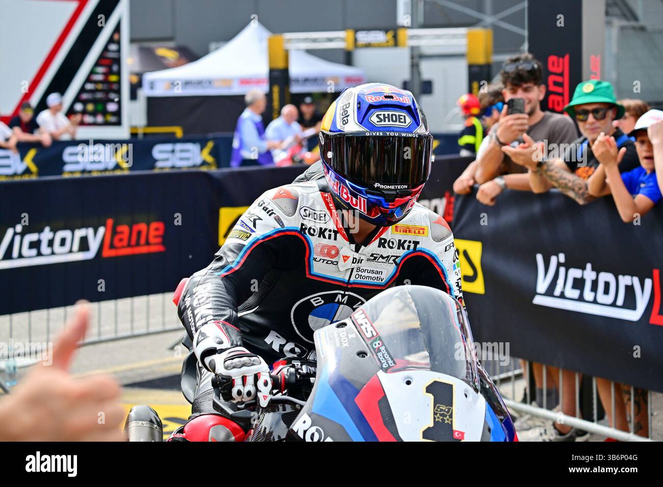 N° 1 Toprak Razgatlioglu TUR BMW M1000RR ROKIT BMW Motorrad WorldSBK ...