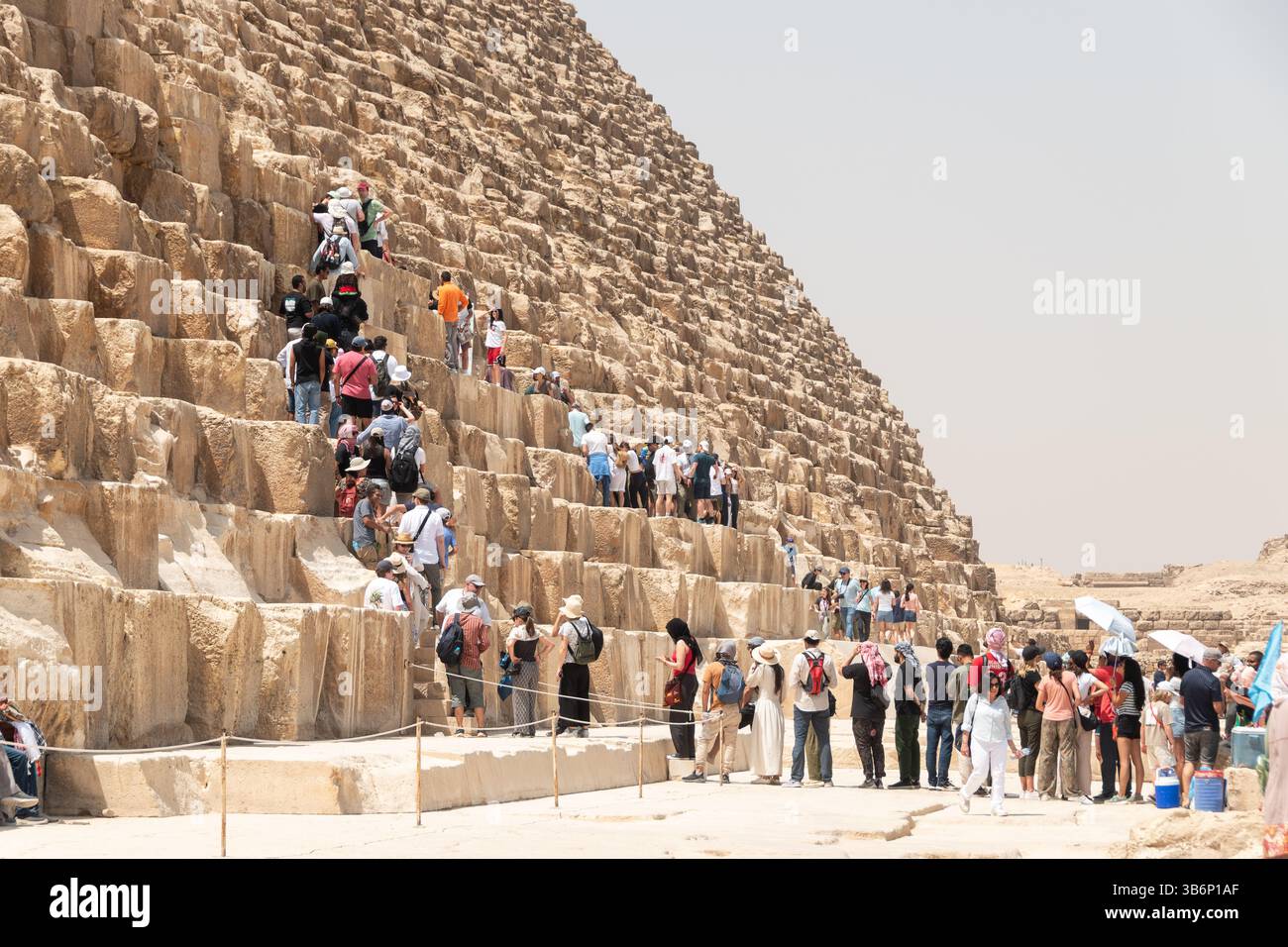 Piramide de keops egipto hi-res stock photography and images - Alamy