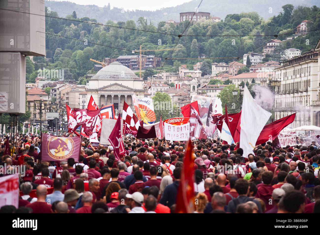 Manifestazione “Il mondo granata in marcia” organizzata dai gruppi del ...