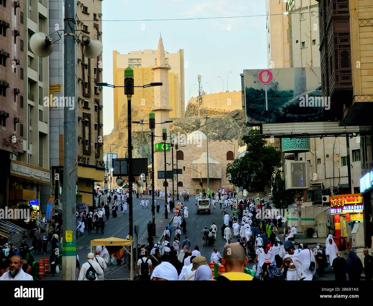 Mecca, Saudi Arabia, June 13 2024: the streets of Makkah city details ...