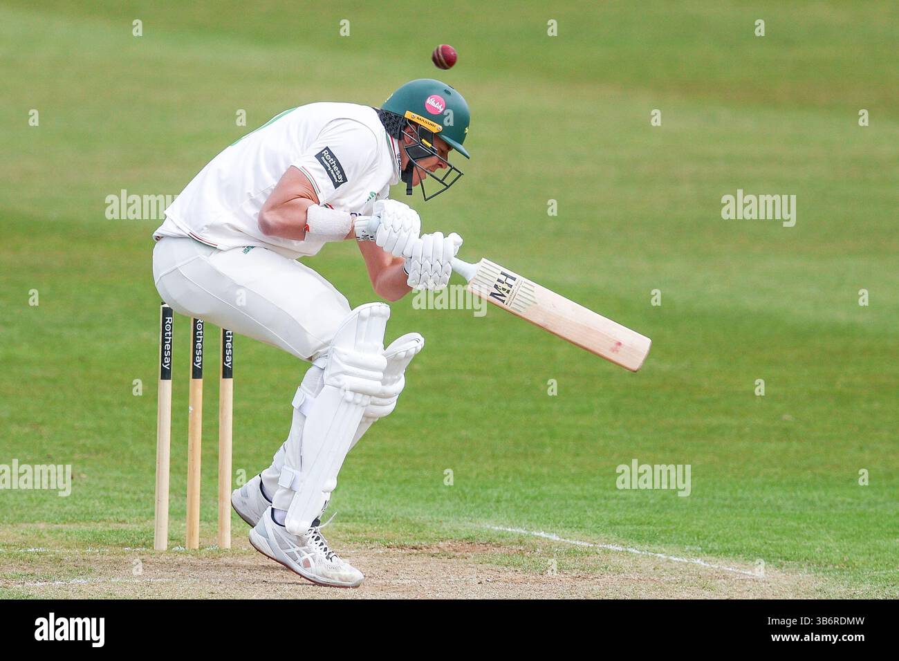 Leicester, UK. 04th May, 2025. #20, Josh Hull of Leicestershire ducks ...
