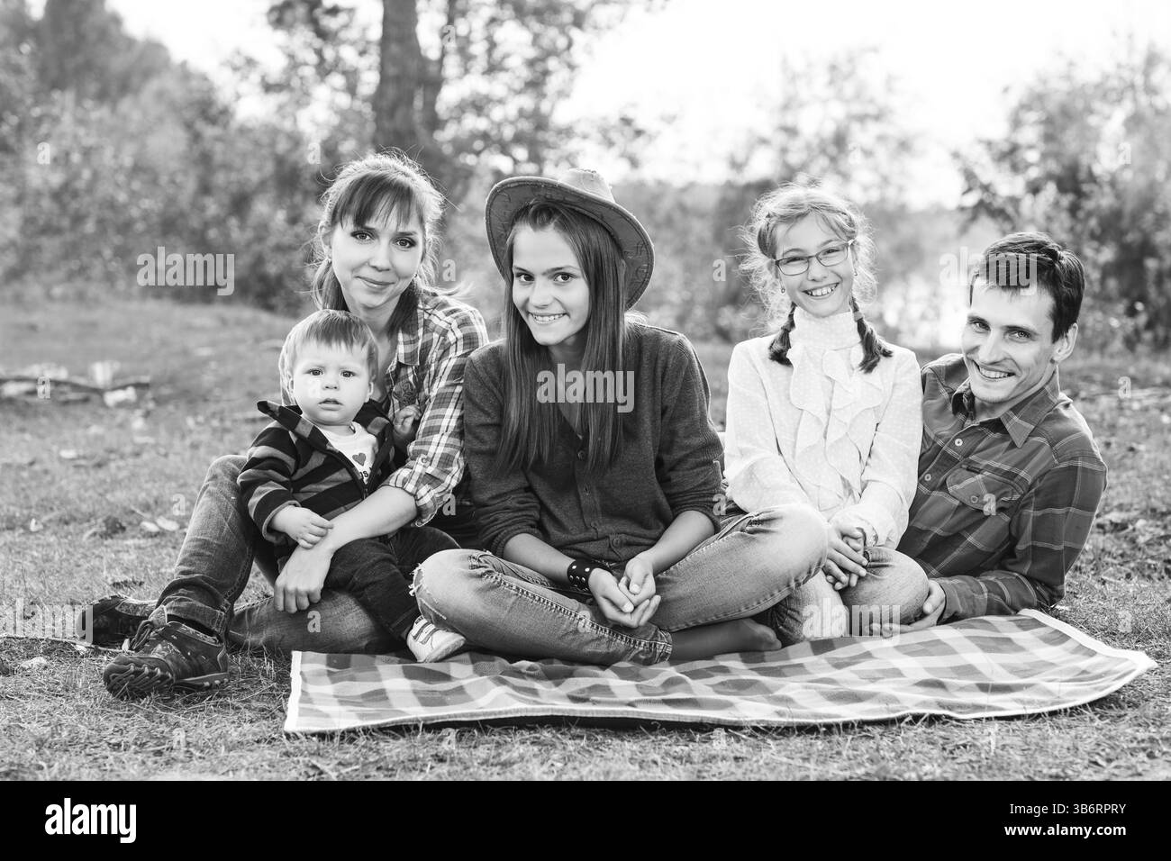Outdoor meals Black and White Stock Photos & Images - Alamy