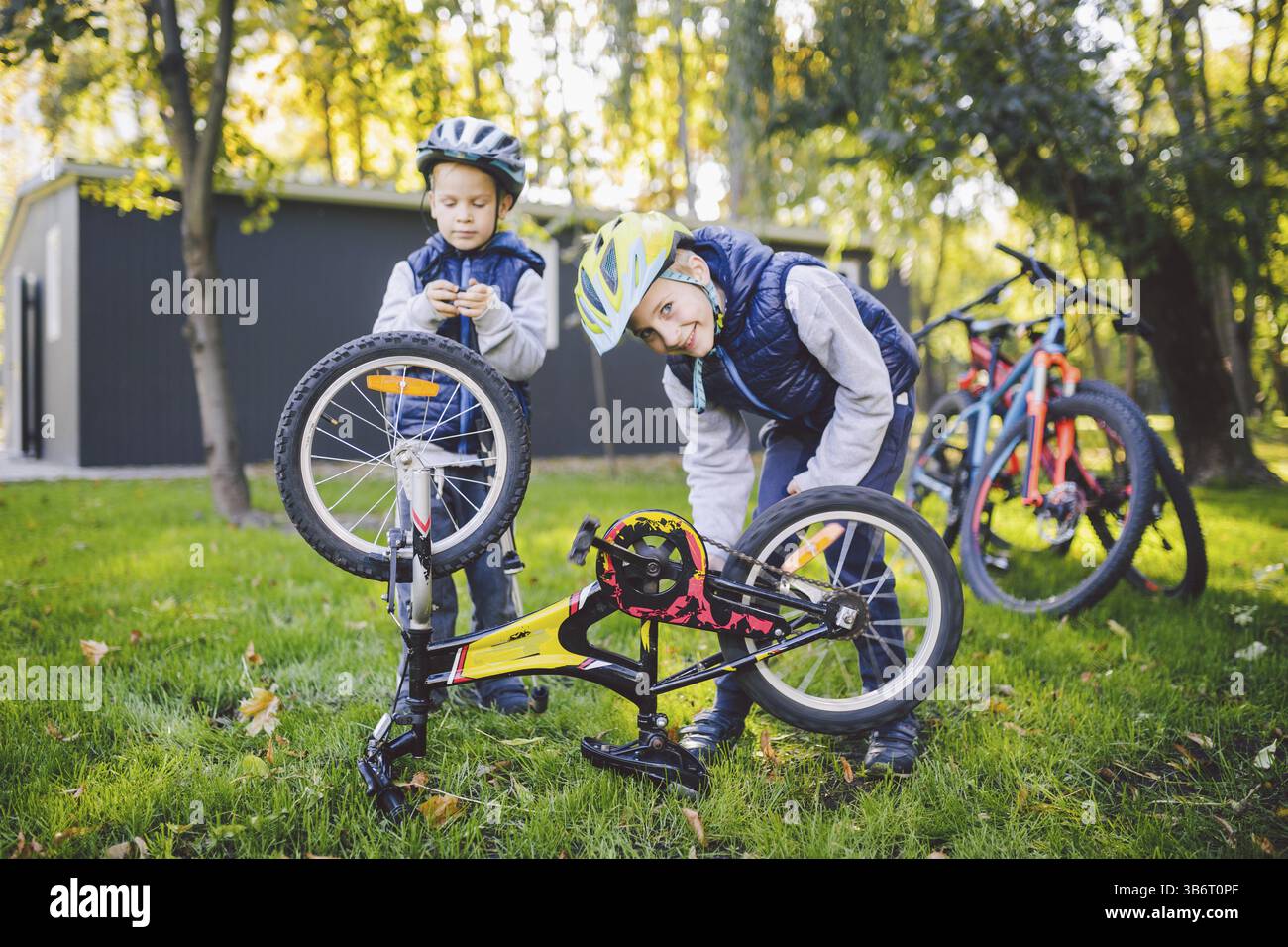 Learning to ride a bike field hi-res stock photography and images - Alamy