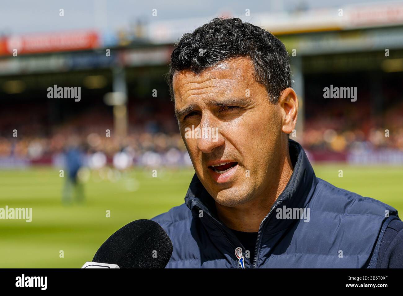 DEVENTER - AZ Alkmaar coach Maarten Martens during the Dutch Eredivisie ...