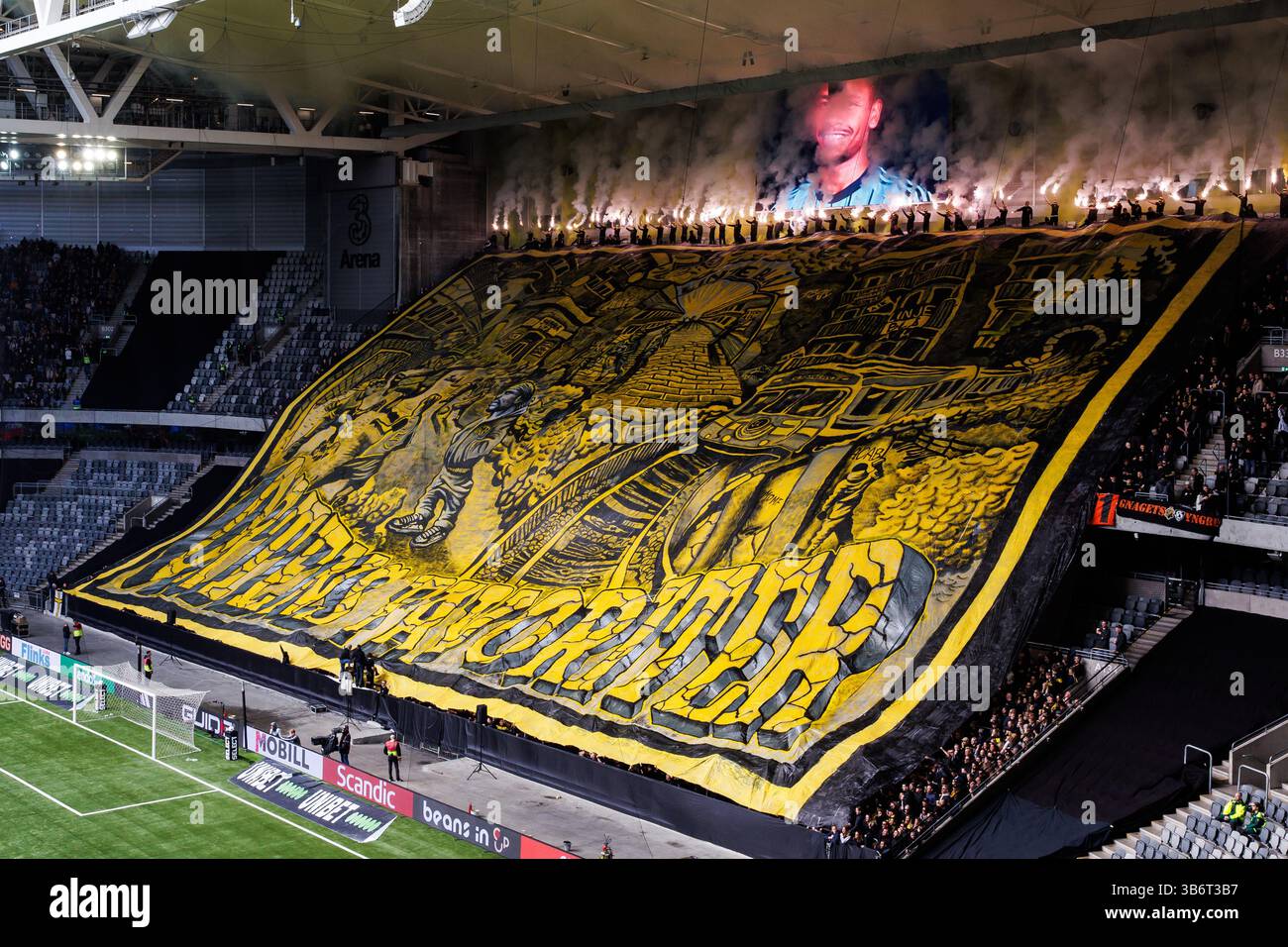 Stockholm, Sverige. 04th May, 2025. 250504 AIKs supportrar med ett tifo ...