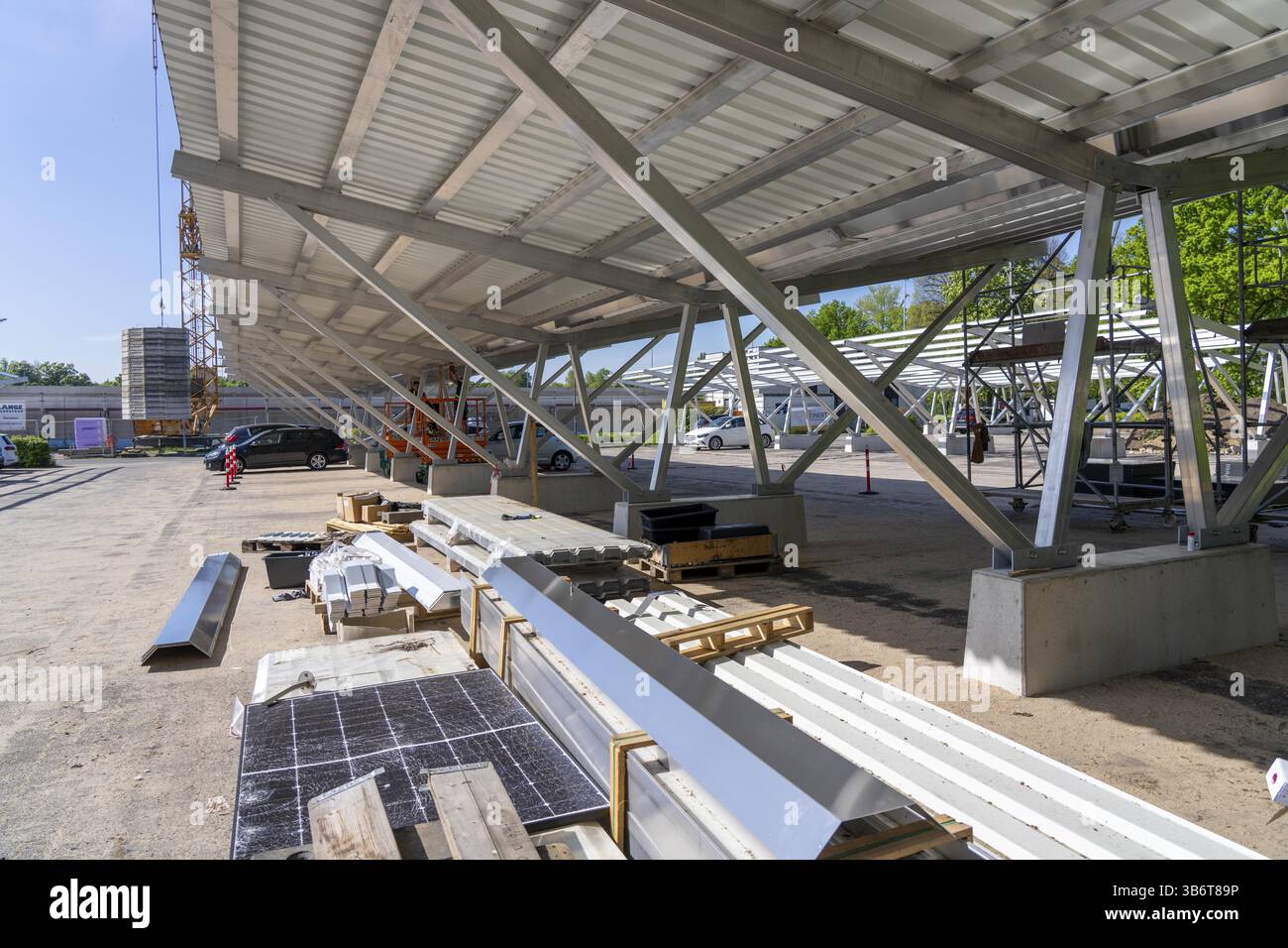 Construction of a carport photovoltaic system, 144 parking spaces will ...
