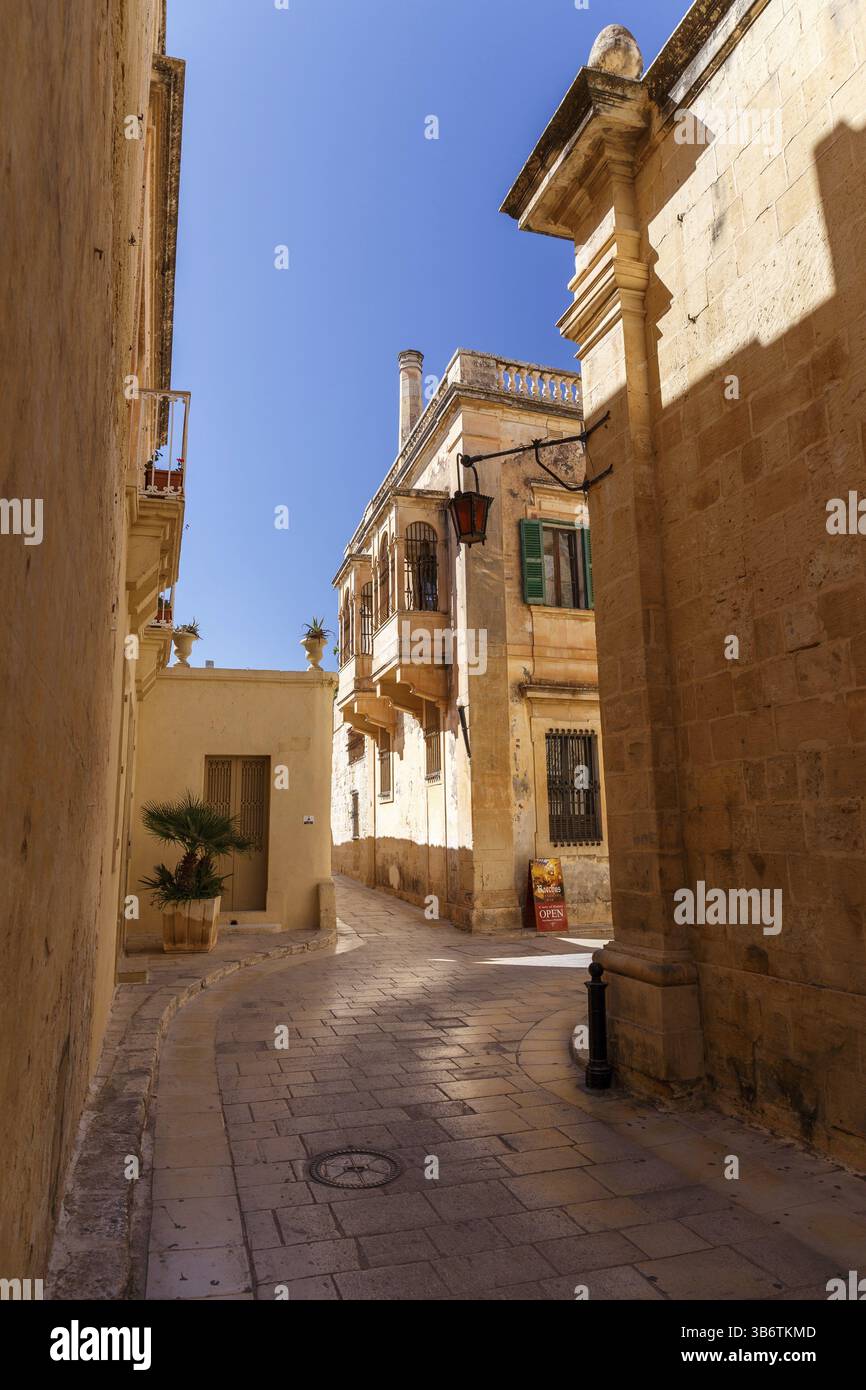 Impressions of the narrow medieval streets of Mdina, Malta in 2017 ...