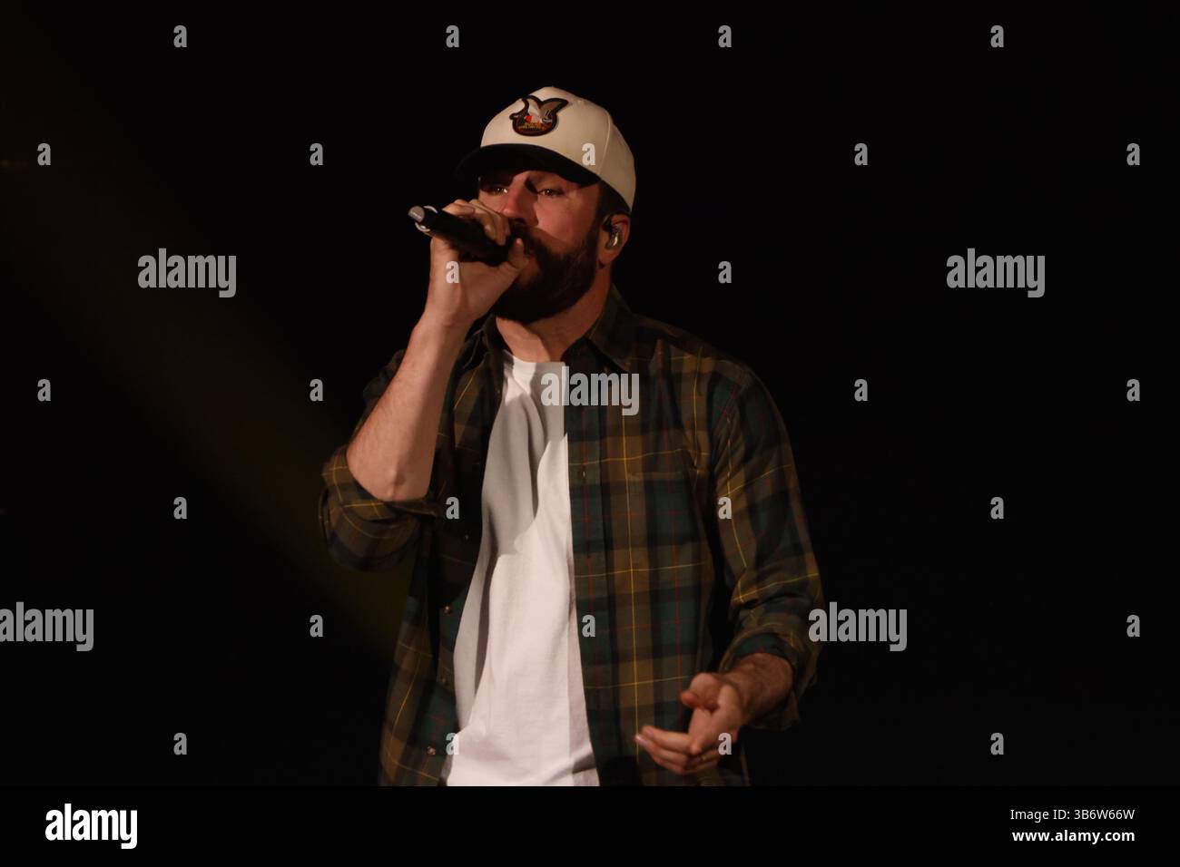 Sam Hunt performs at the iHeart Country Music Festival in Austin, Texas ...