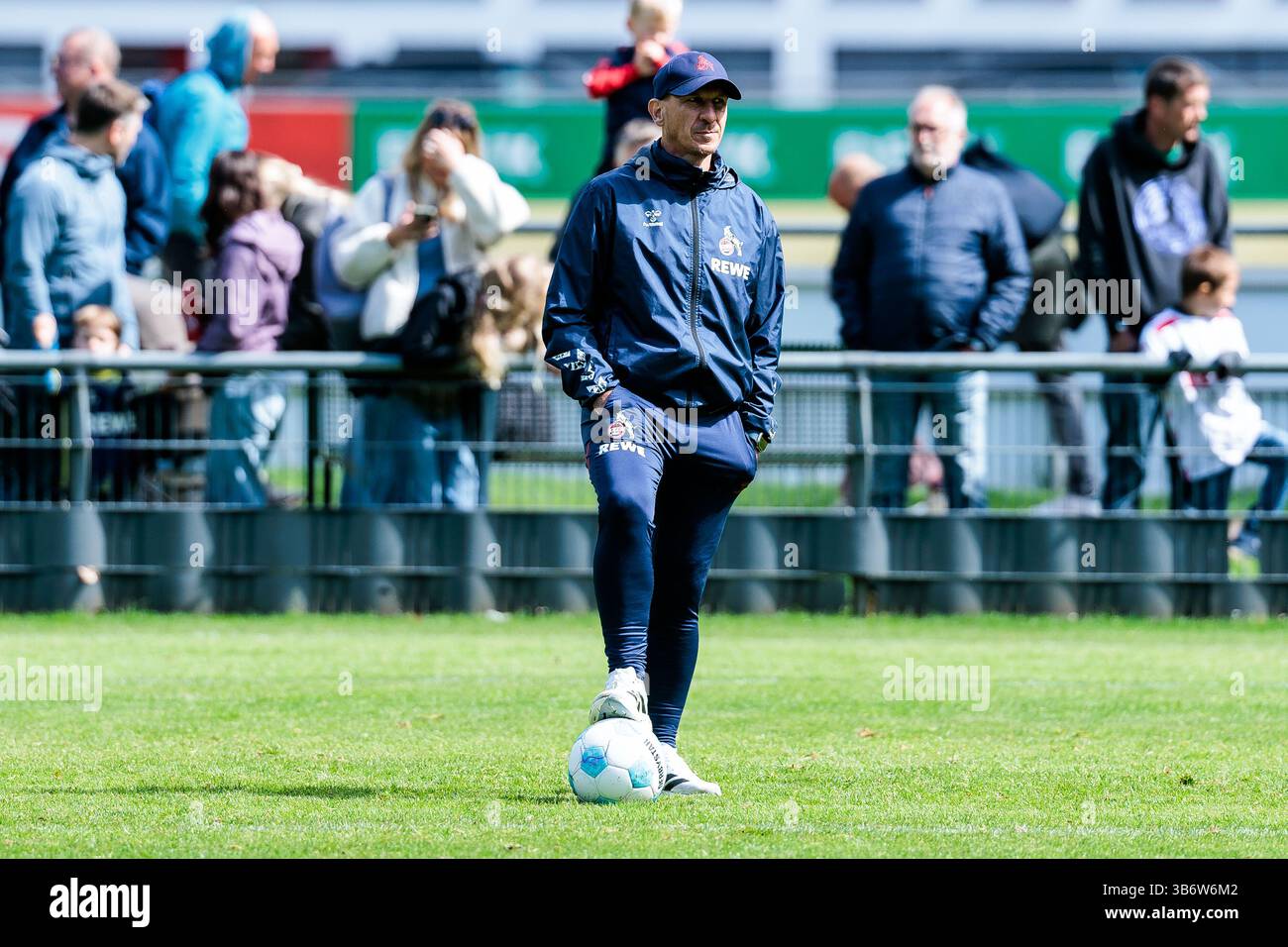 Gerhard Struber (Trainer 1. FC K?ln) 2. Fussball Bundesliga: Training 1 ...