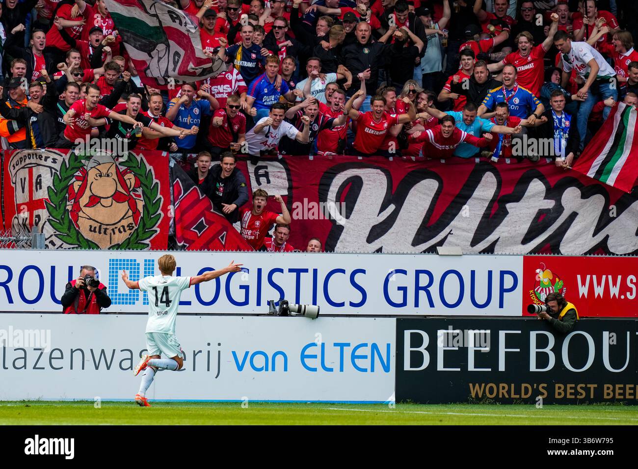 Rotterdam - Sem Steijn of FC Twente celebrating the 0-2 during the ...