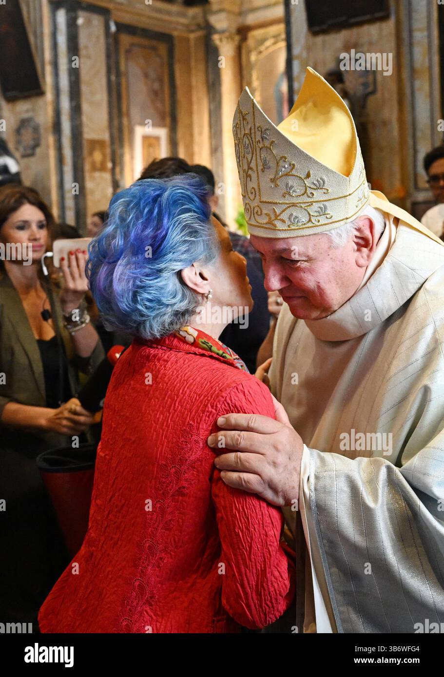 French Cardinal ‘papabile’ Jean-Marc Aveline celebrates a mass at Santa ...